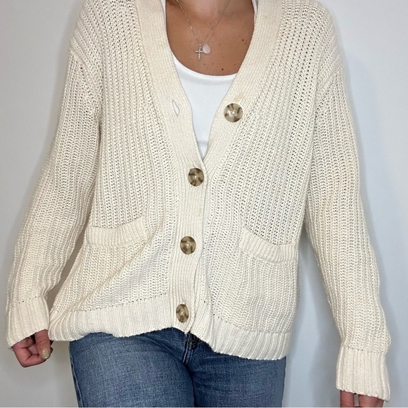 American Eagle Oversized Cardigan